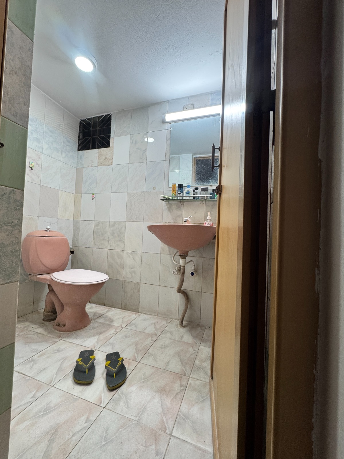 Cozy AC Studio Apartment with Attached Washroom and Balcony at ...
